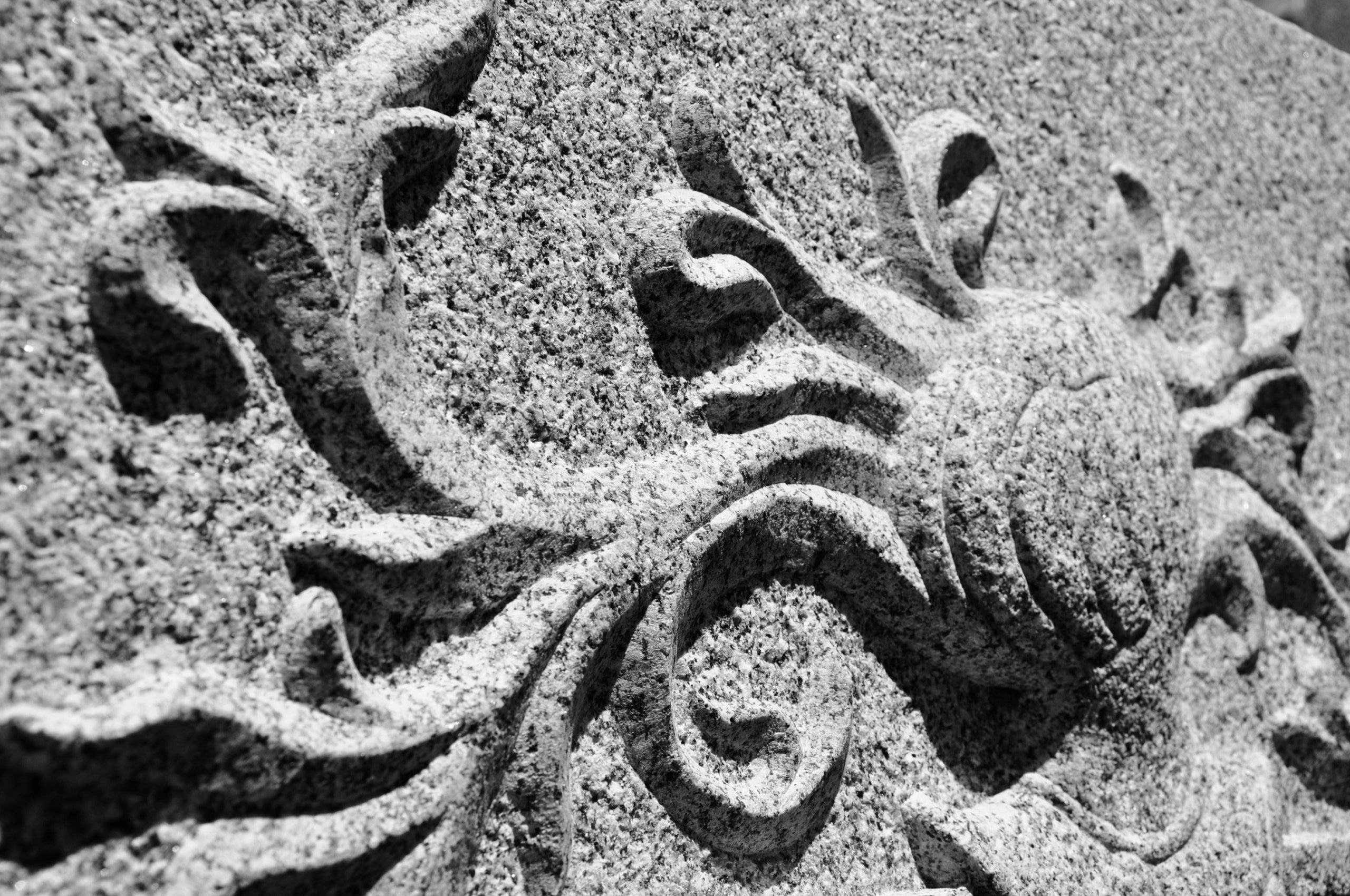 Blason en Granit - Aymeric Louvet Sculpture, gravure de blason